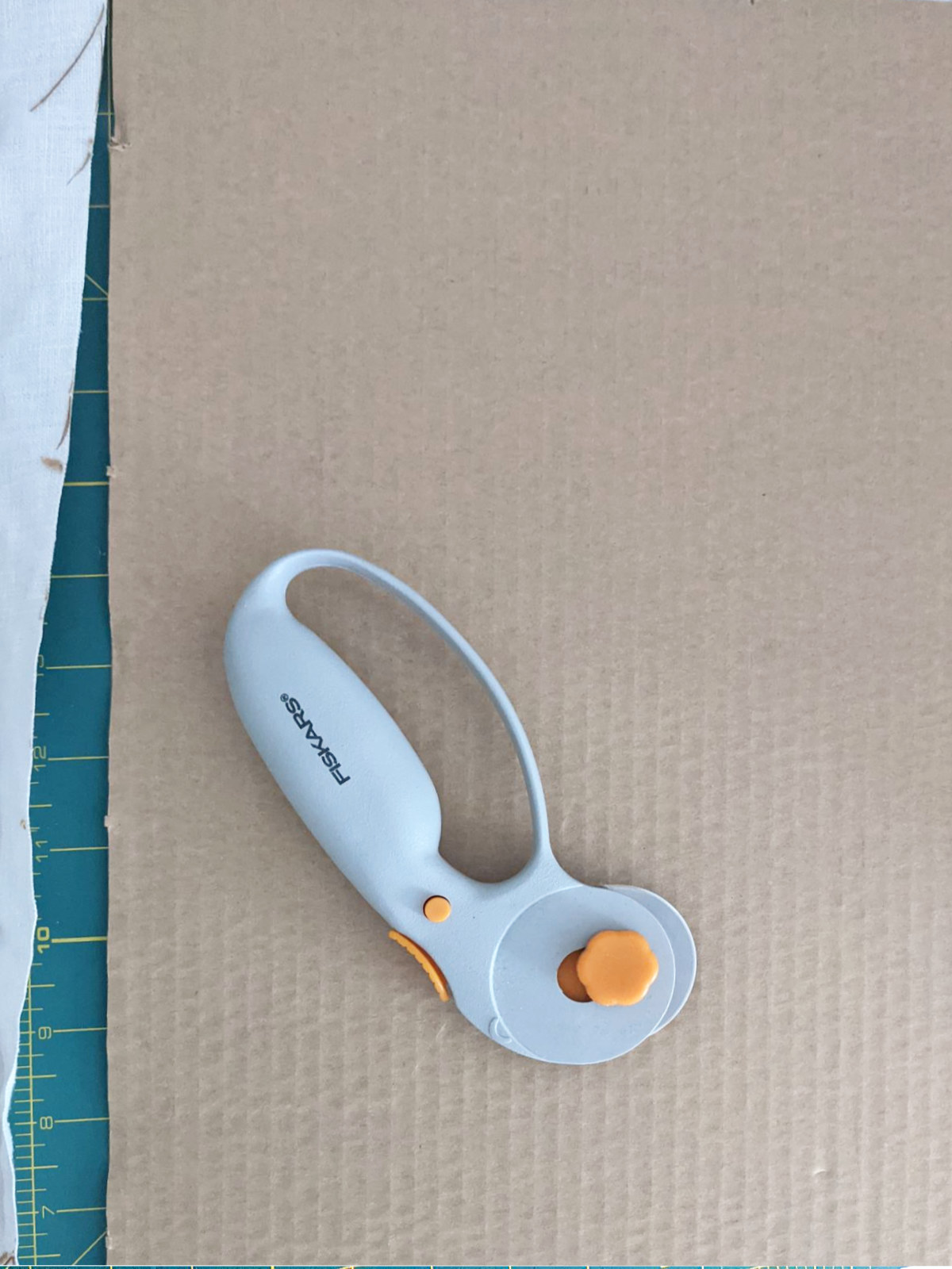 How to Frame Artwork and Pictures Without a Mat Yourself | Motif Motif