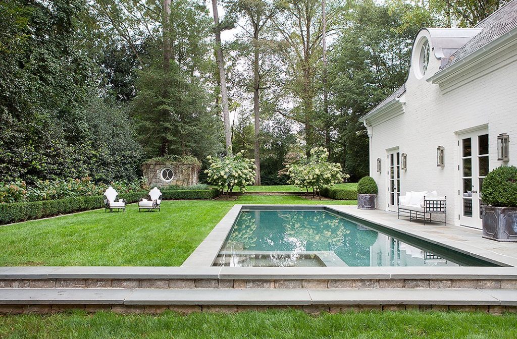 Pool Decor Ideas & Inspiration- and the Hamptons' Dirty Little Secret ...